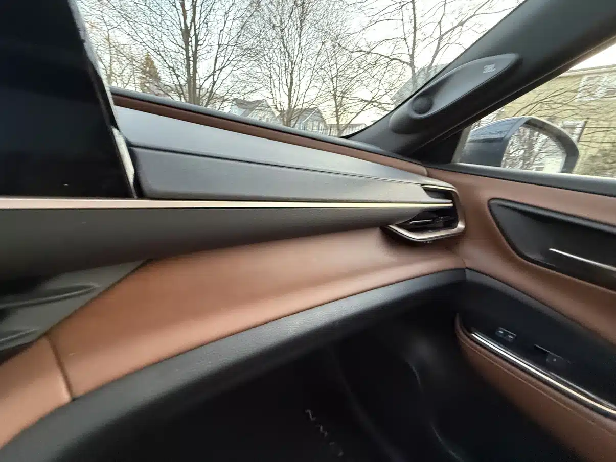 2025 Toyota Crown Signia has handsome design, nice ride