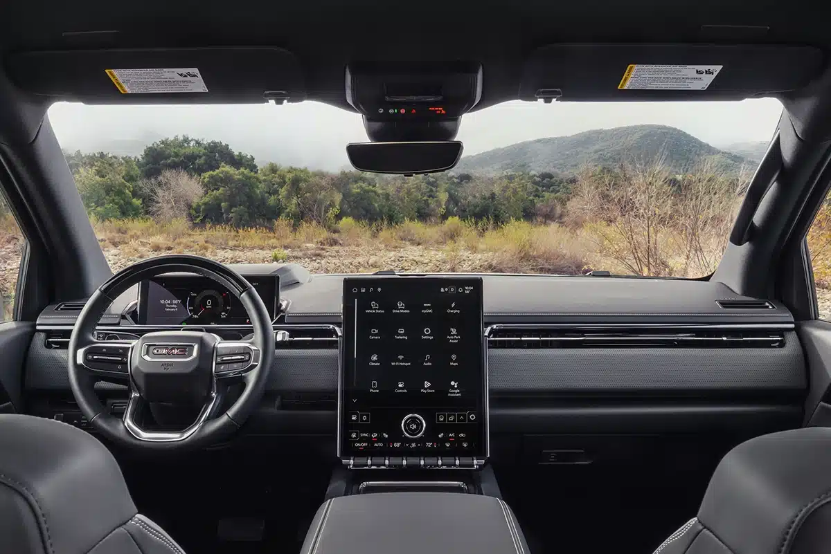 2027 GMC Sierra 1500 Spied Testing: New Large Screen, Design, V8 ...