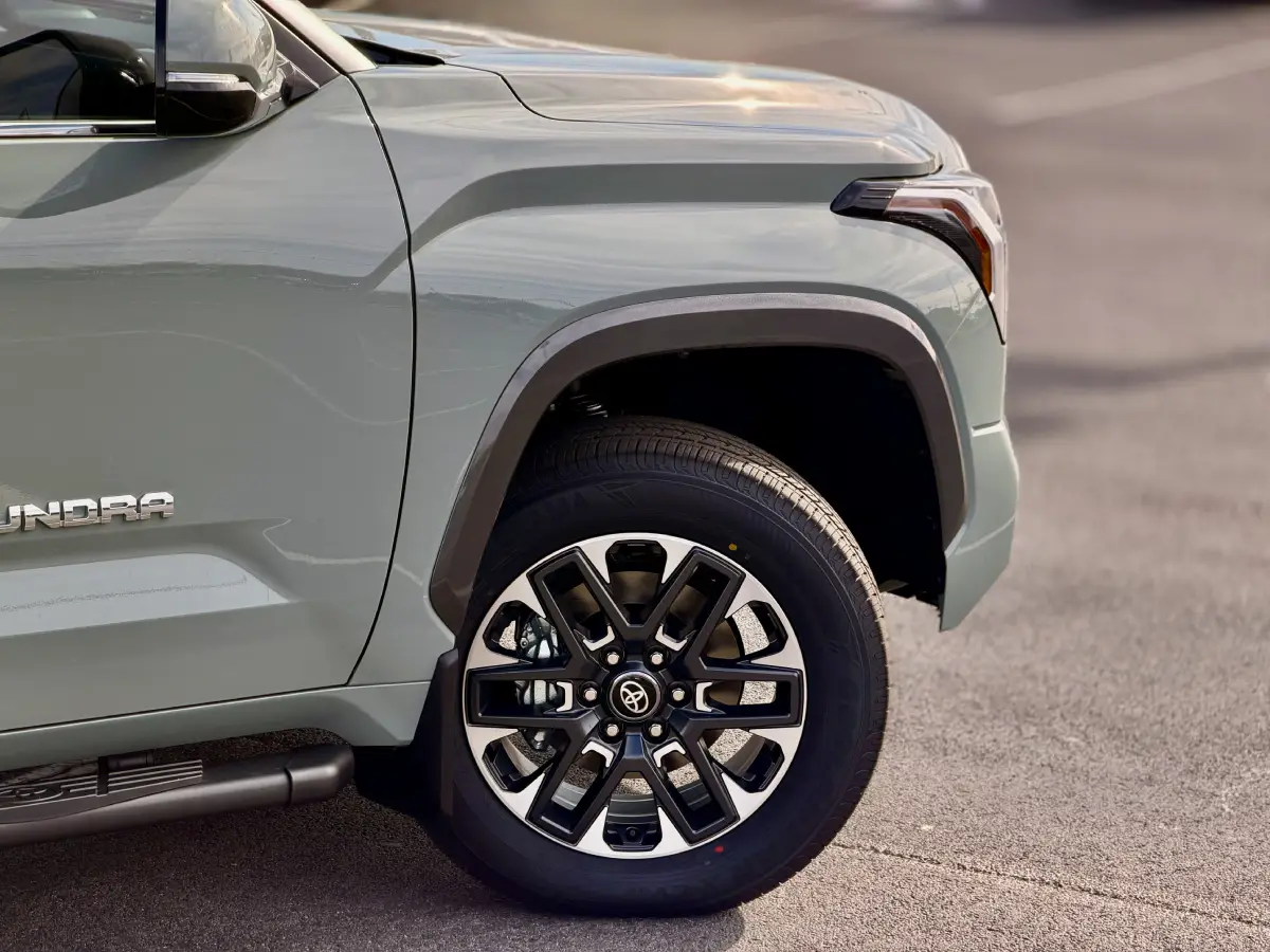 Has it Improved? 2026 Toyota Tundra Limited First Look - What's New ...